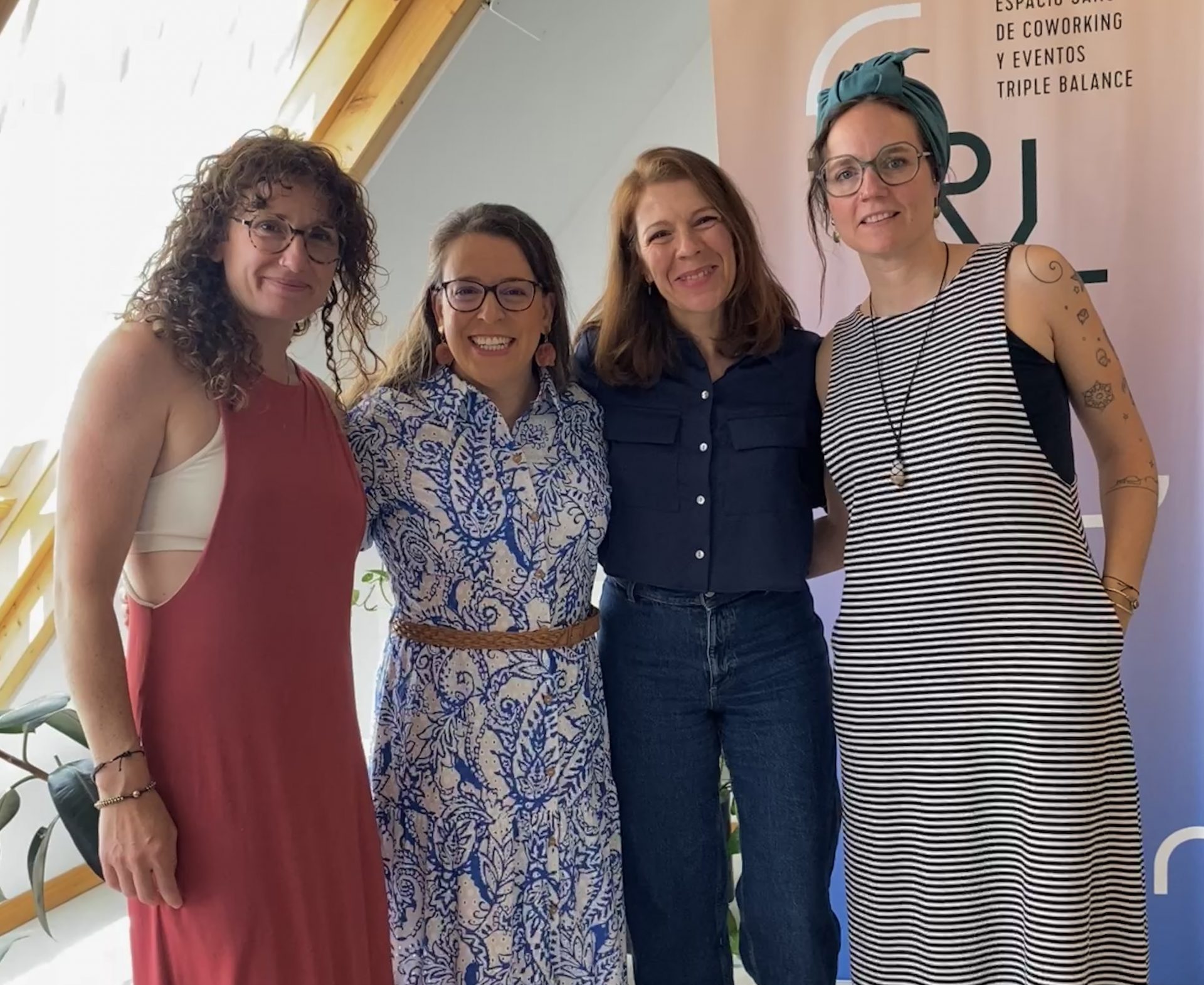Ganadora y finalistas de la Beca 8M Emprendedora Social 2025 - TRIPLE ...